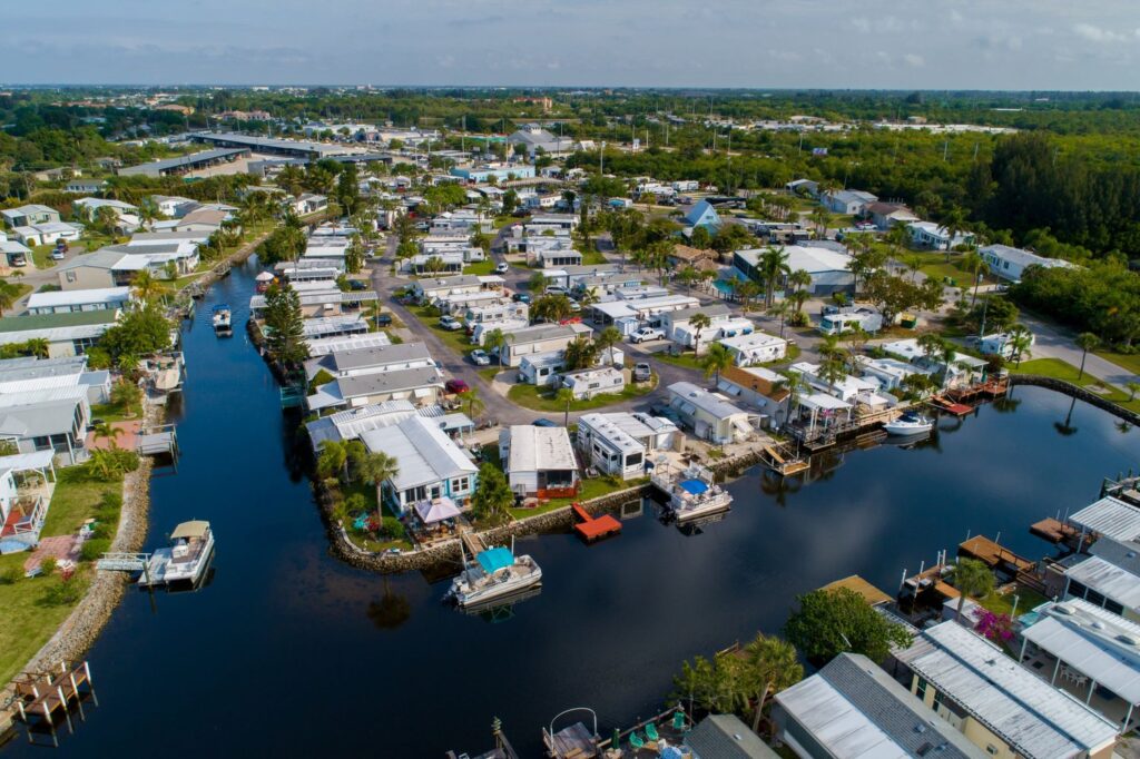 Punta Gorda RV Park | RV Resort | Harbor Belle